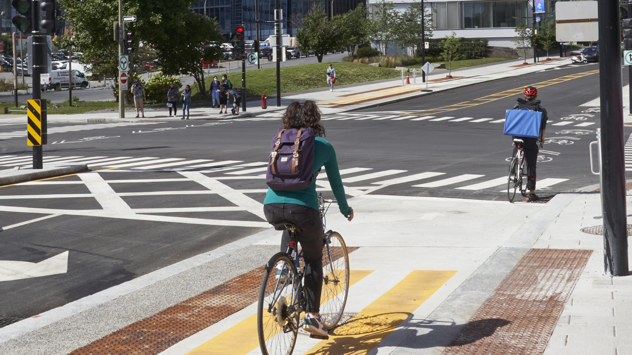 Peel : réseau piétonnier et cyclable | Ville de Montréal