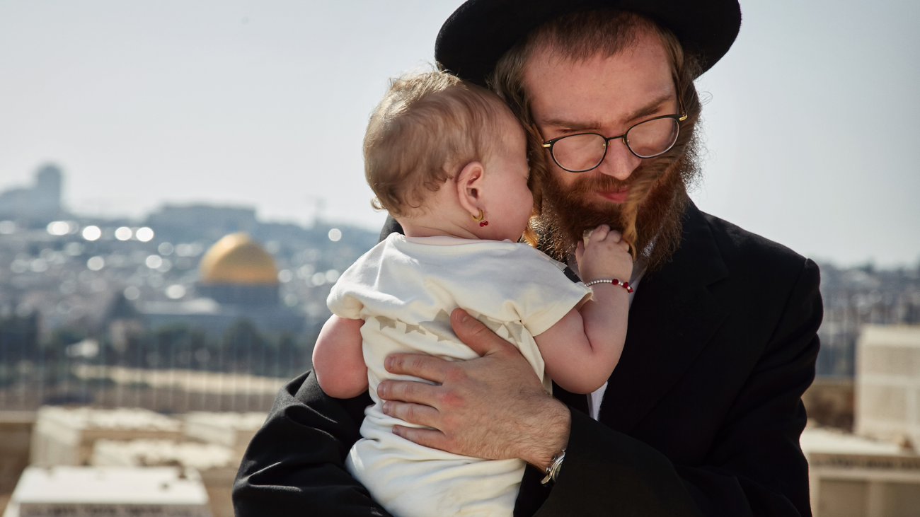 Guided tour of the exhibition "Un monde ravivé" | Ville de Montréal