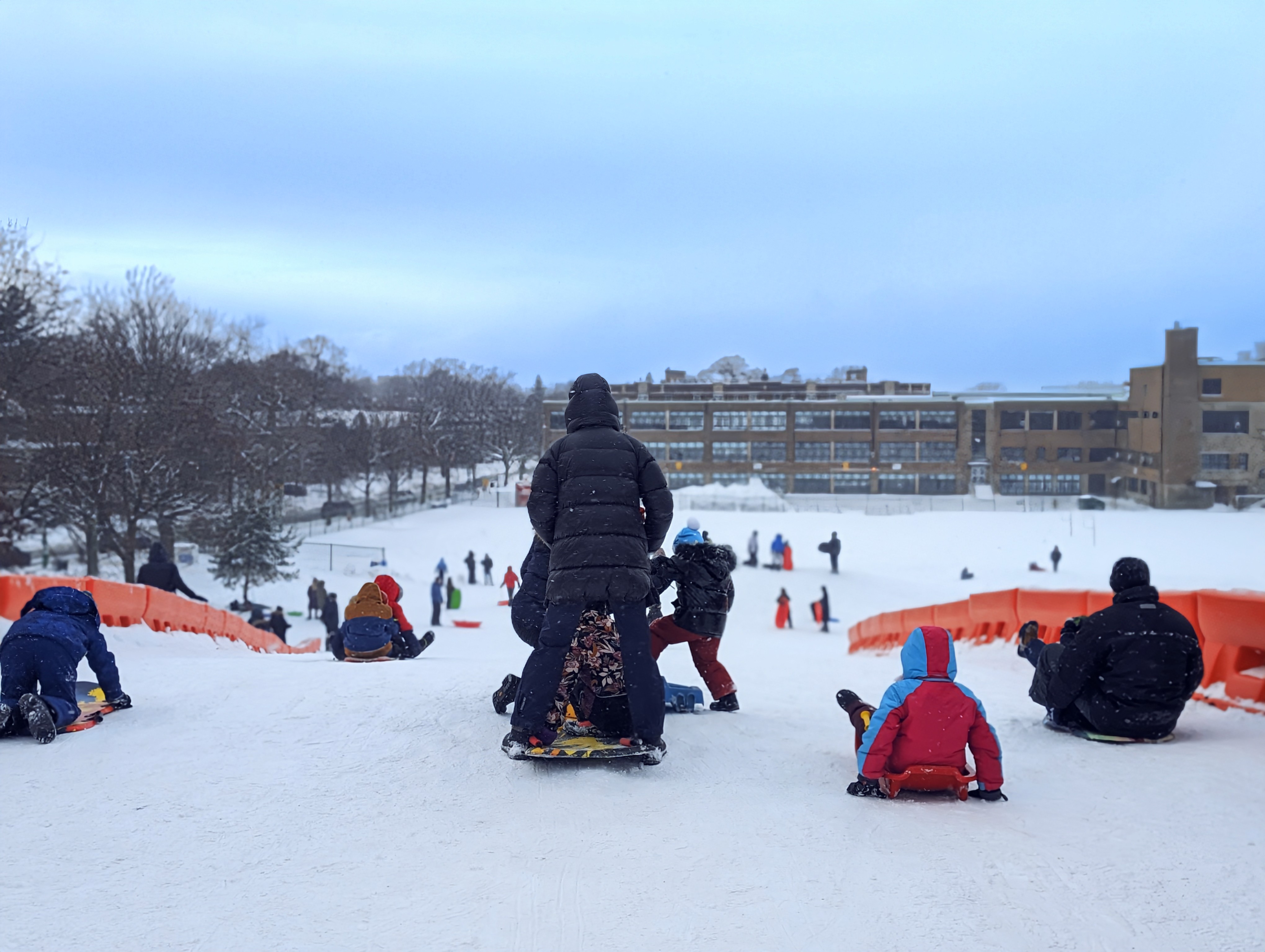 Butte de glissade du parc Beaubien d'Outremont | Ville de Montréal