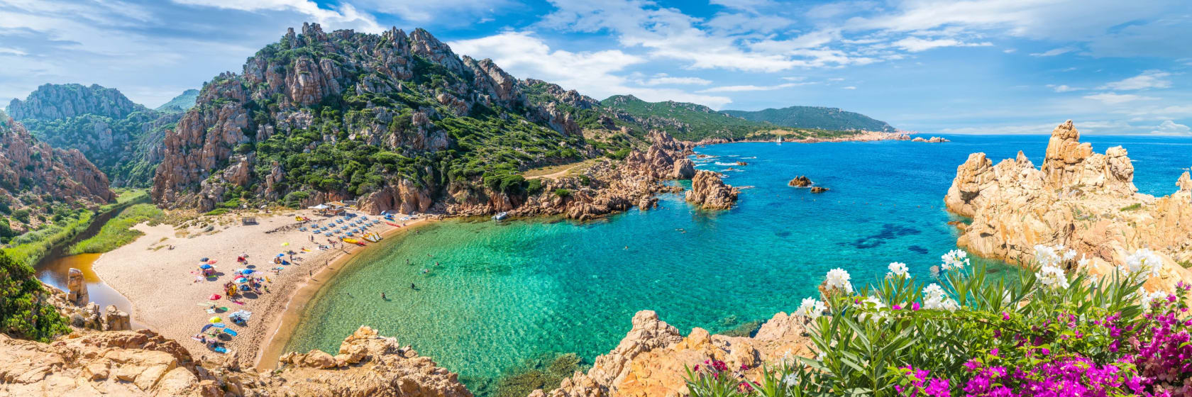 Sardinien | Tag på ferie med Vindrose Rejser