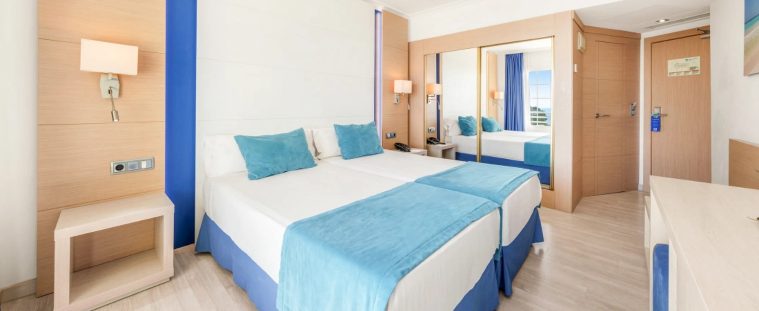 Hotel Agua Beach - Vindrose Rejser