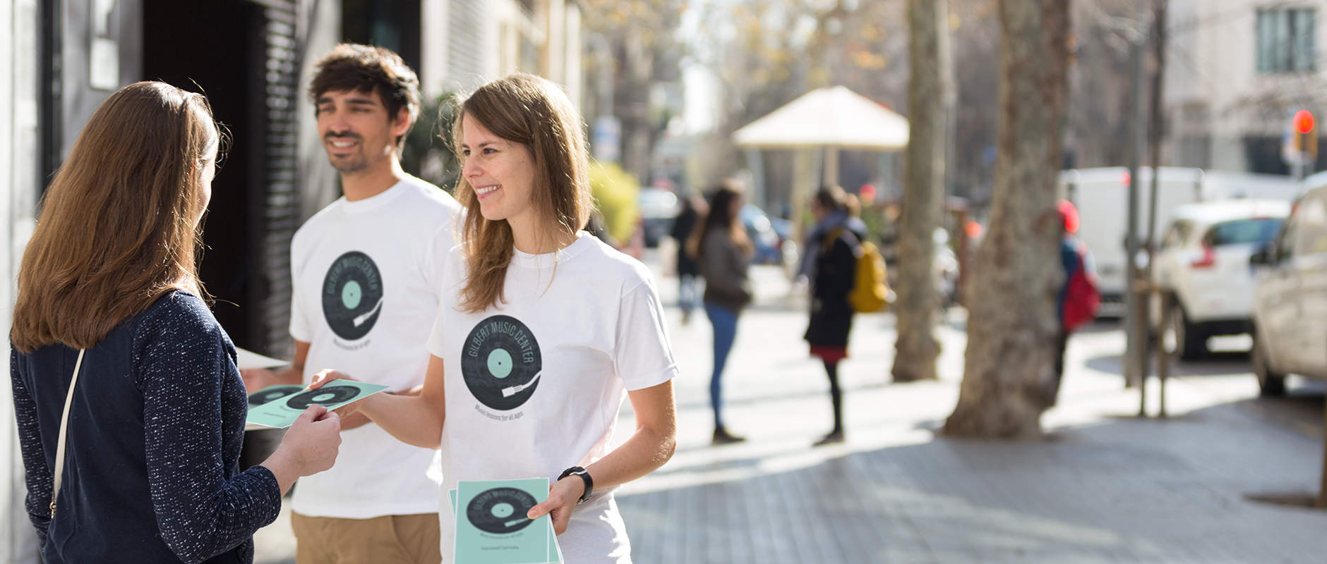 7 street marketing tactics that drive business | Vistaprint NZ