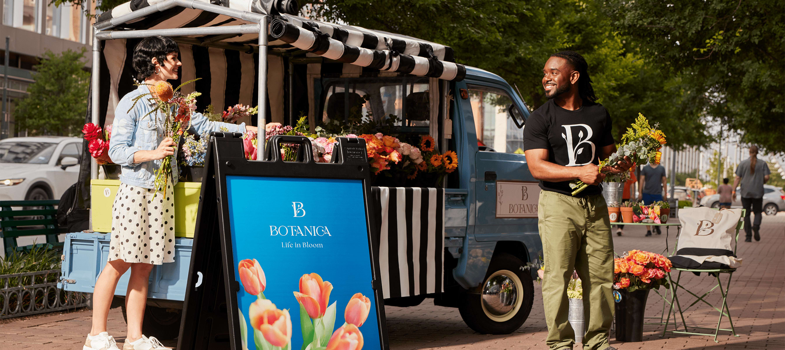 14 Creative Sign Ideas For Business | VistaPrint US