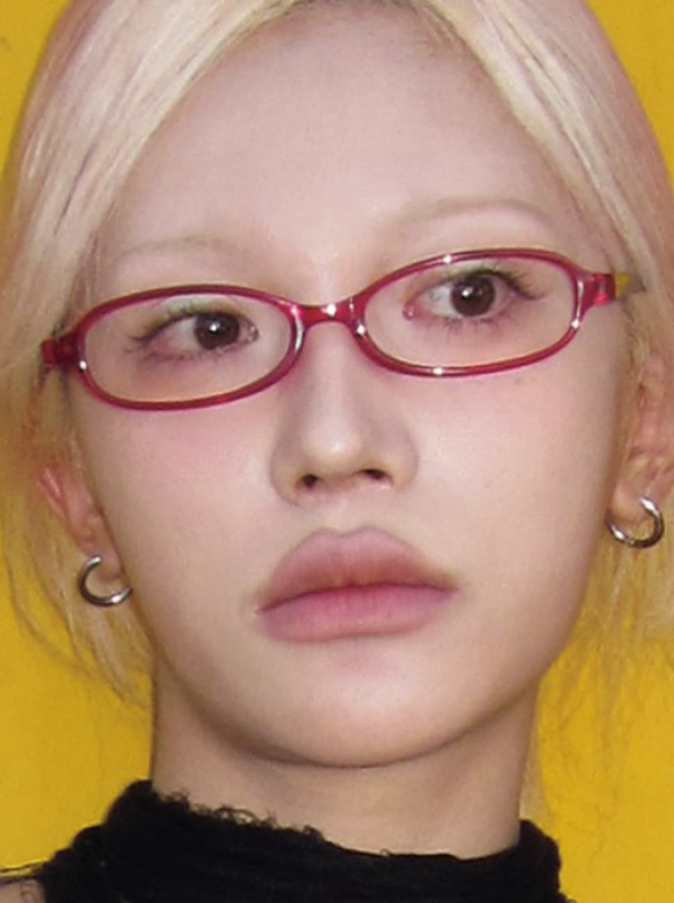 いま、デジカメが再ブーム中！おしゃれな人おすすめの中国風Y2K写真が撮れちゃうカメラ6選 | ViVi