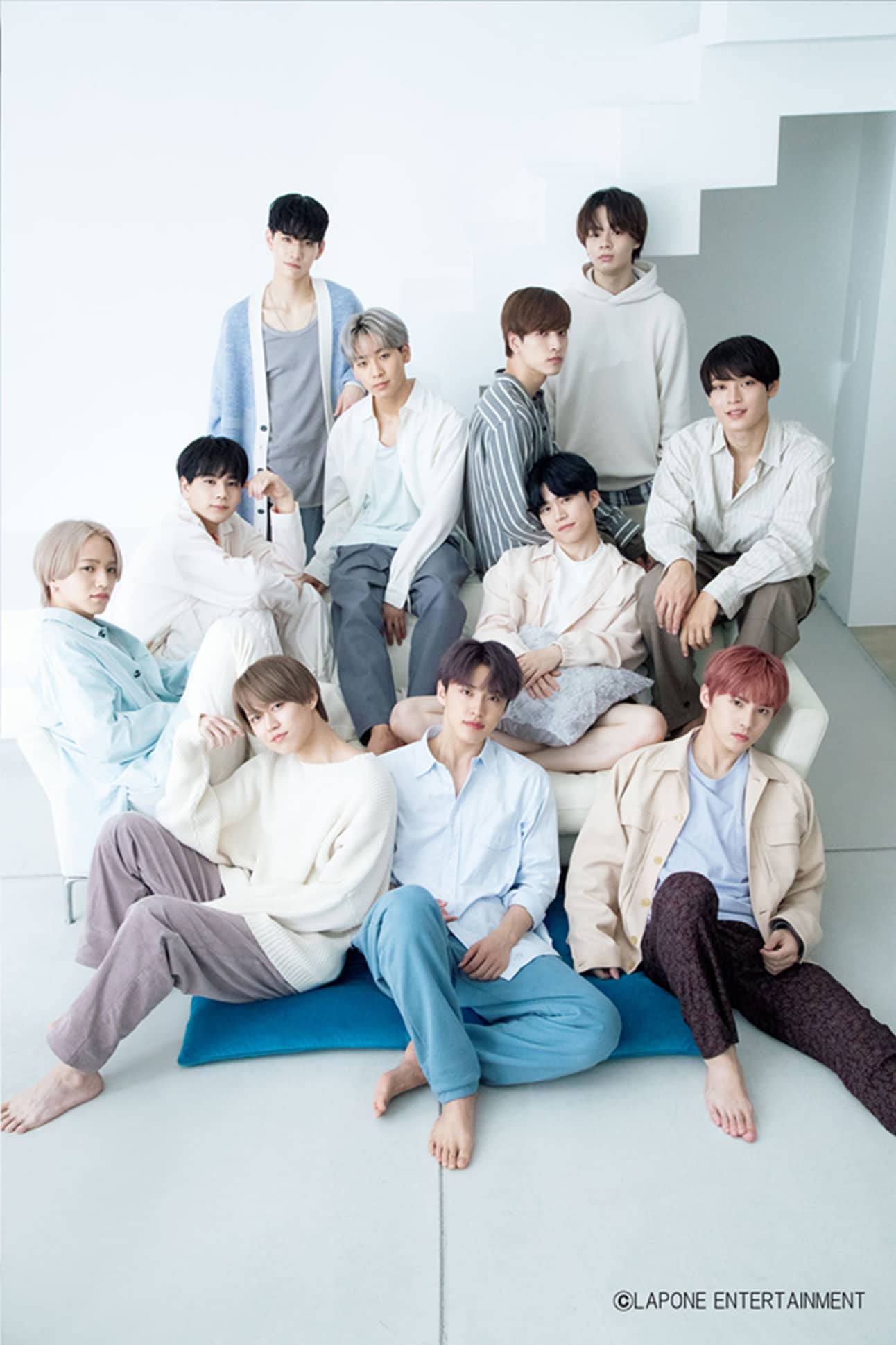 写真集「Progress」発売記念！JO1×11媒体 連動インタビュー JO1が待望の写真集を発表！ 白岩瑠姫さんが見どころを猛アピール♡ | ViVi