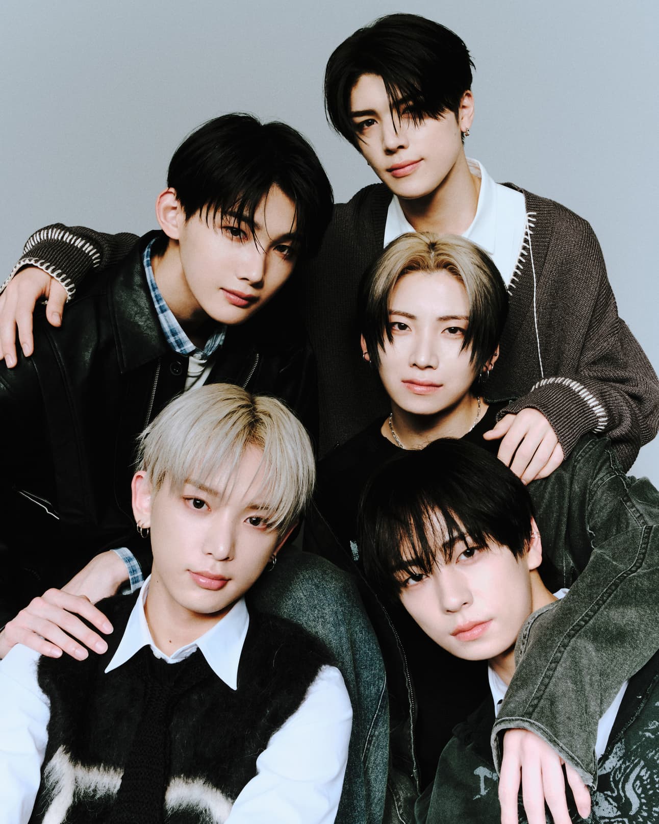 TEAMの素顔に迫るQ&A】YUMA、JO、HARUA、TAKI、MAKIの撮影中に起きた印象的なハプニングとは？ | ViVi