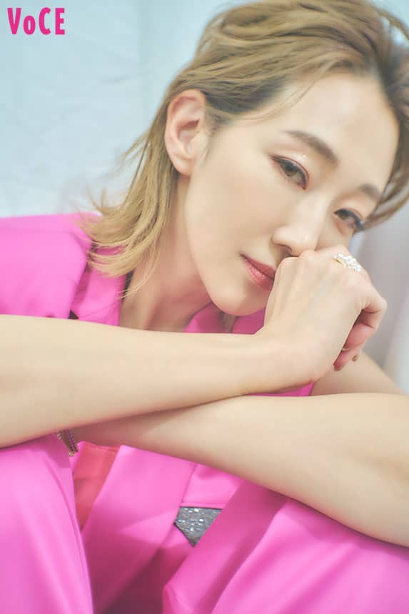 写真集、撮影秘話を語る! 【紅ゆずる】ドレスで肌見せしても……“エロい”と“セクシー”は違う。【元宝塚歌劇団・星組トップスター】【元