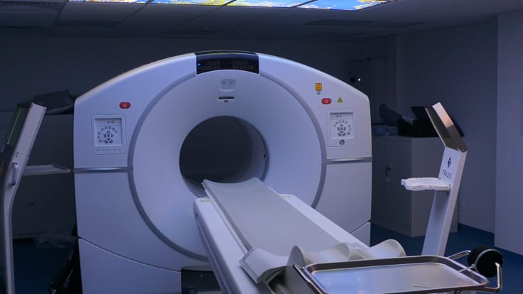 Un Tomographe à Emission de Positons, couplé au scanner (TEP-SCAN) va ...