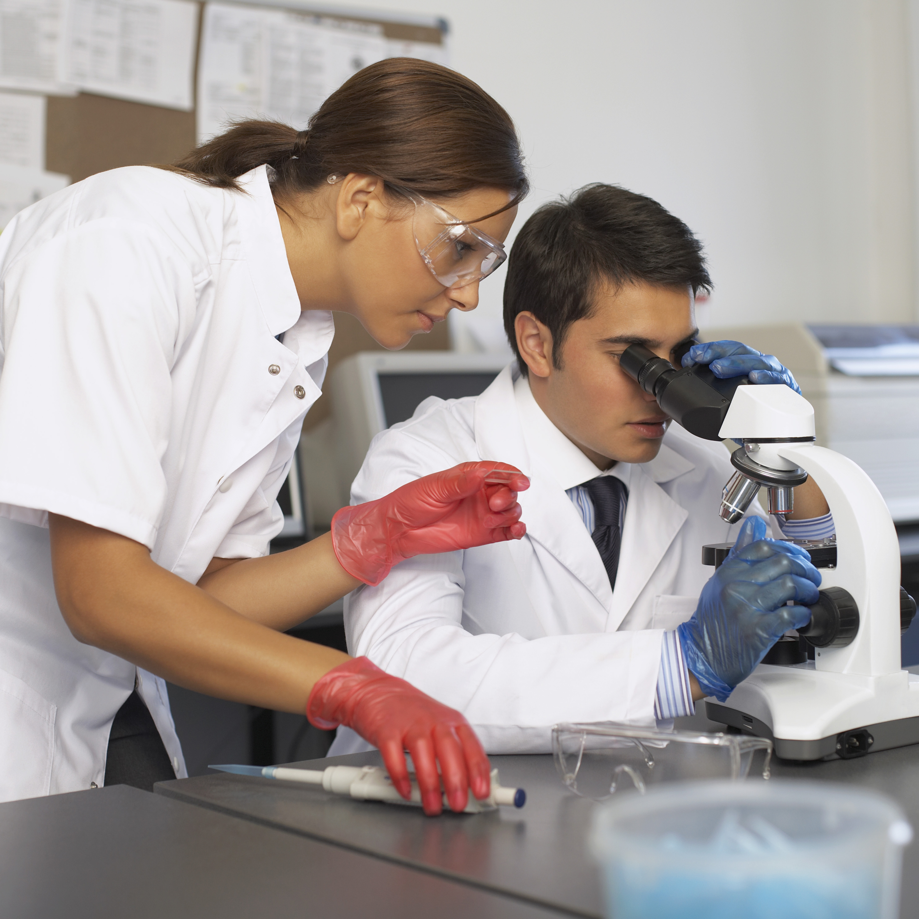 Spermogramme : dans quel cas faire analyser son sperme et comment se ...