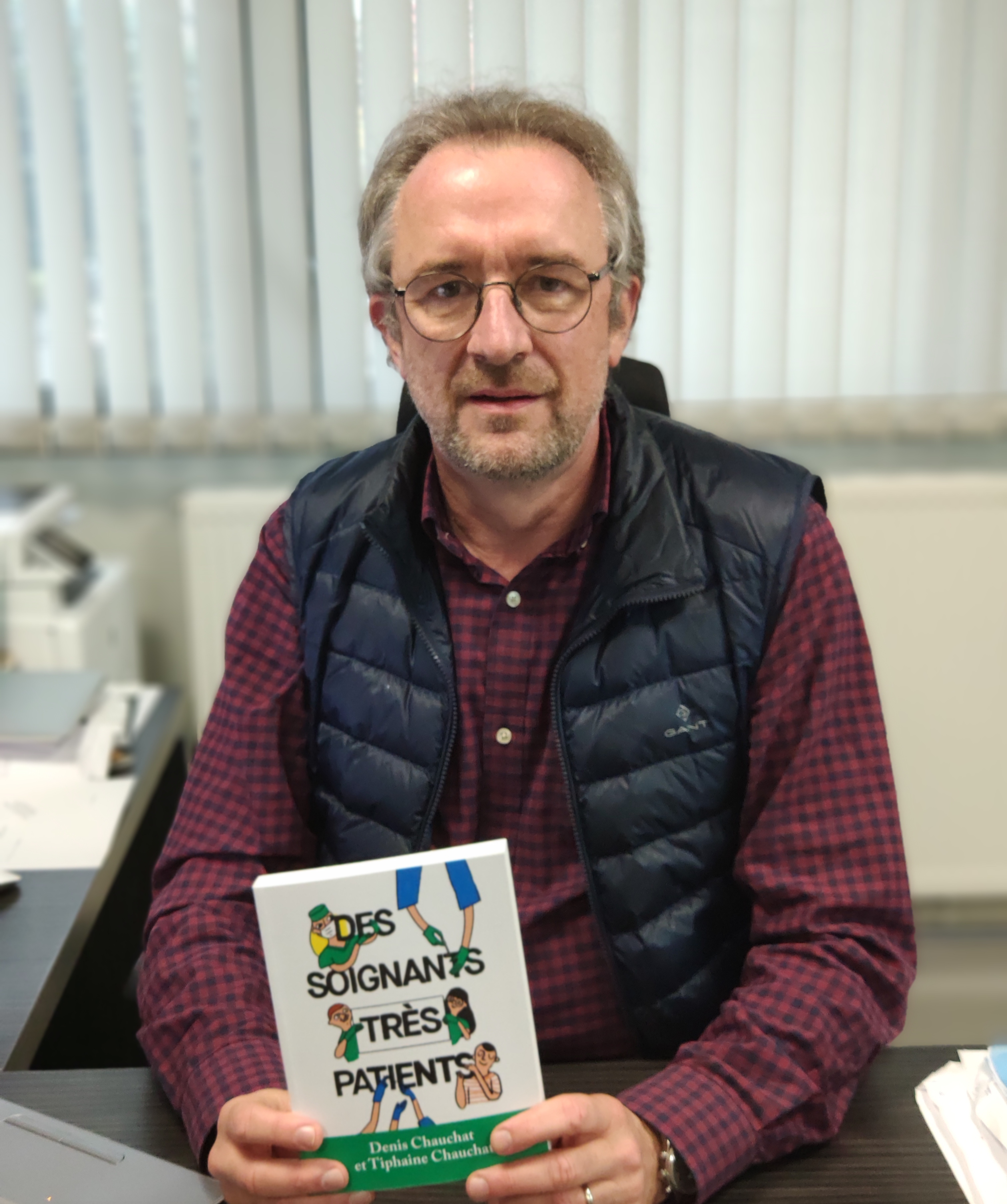 Sortie du livre « Des soignants très patients » avec la participation ...