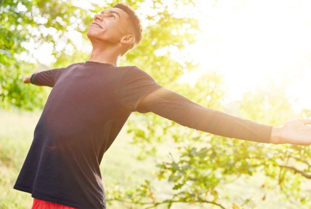 Pneumopathie infectieuse : symptômes, causes et traitements | Elsan