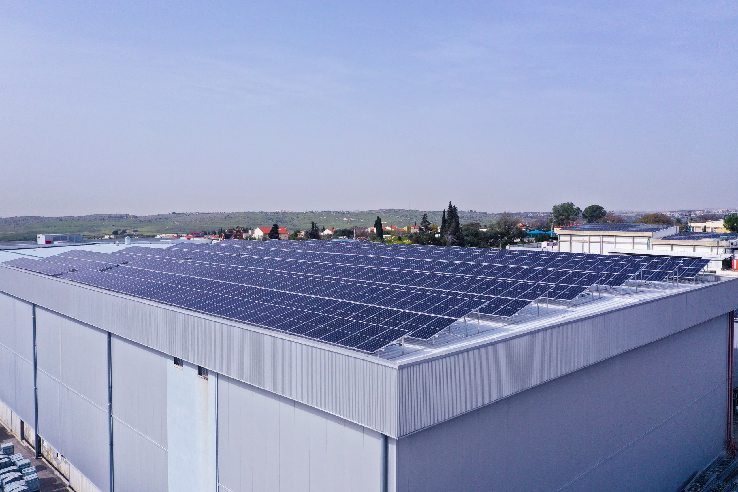 האם מערכת סולארית פולטת קרינה? | volta solar