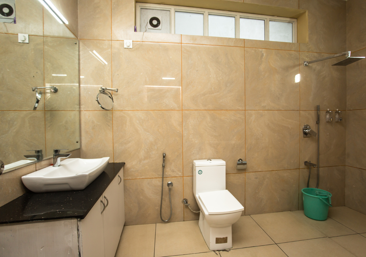 Book Villas in Munnar with Pool near Pothamedu View Point | Swimming ...