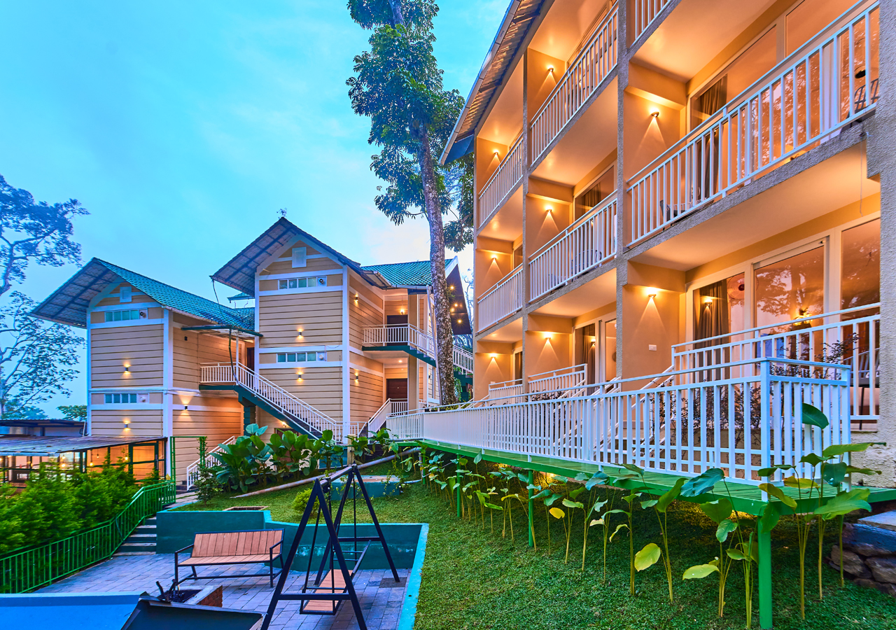 Munnar Resorts with Swimming Pool | Munnar Resorts for Couples