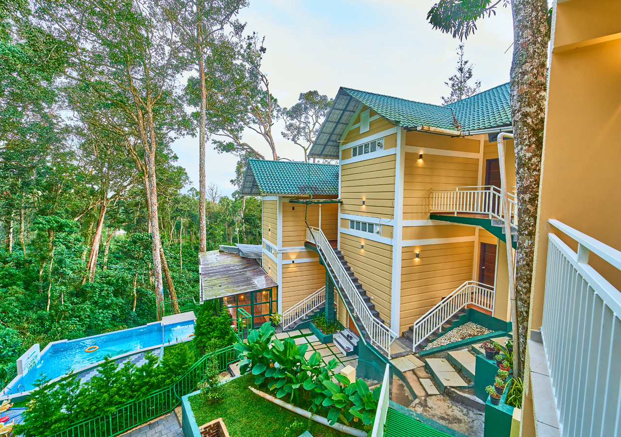 Munnar Resorts with Swimming Pool | Munnar Resorts for Couples