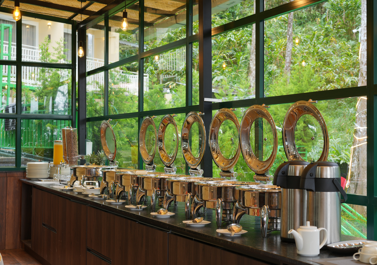 Munnar Resorts with Swimming Pool | Munnar Resorts for Couples