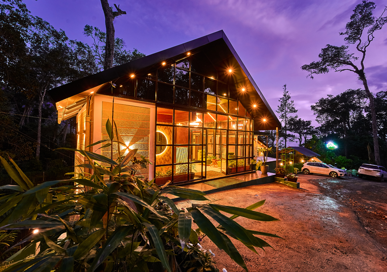 Munnar Resorts with Swimming Pool | Munnar Resorts for Couples