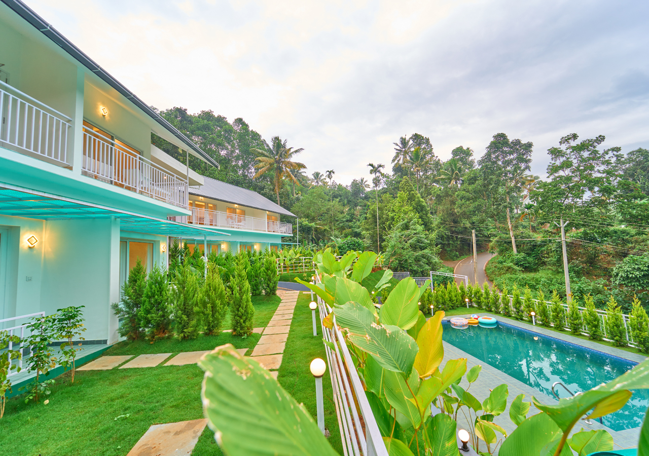Hill view Resorts in Munnar | Best Resorts in Munnar with Pool