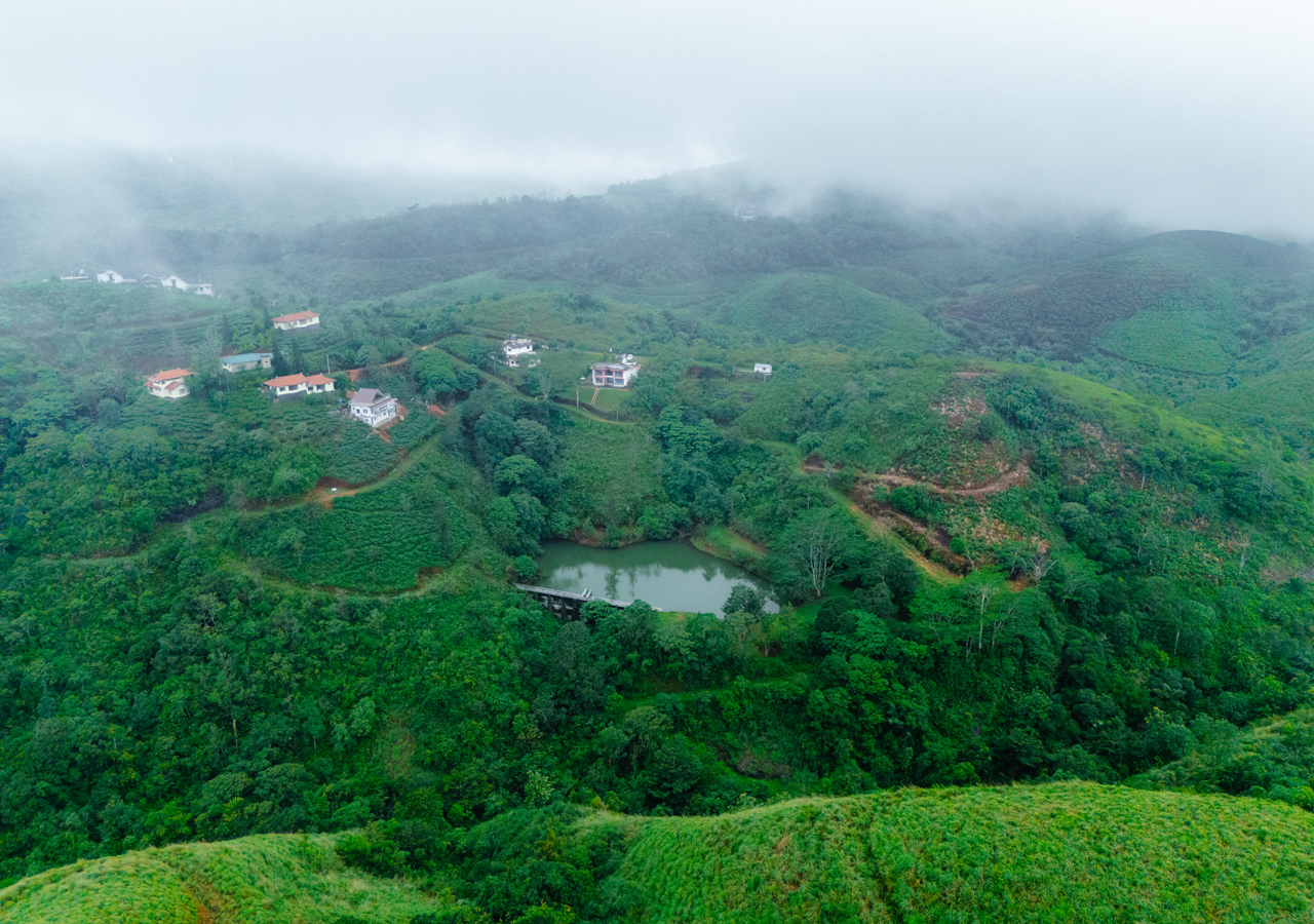 Best Pet Friendly Hill View Cottage & Private Villa in Vagamon Near Stream