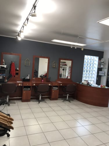 L'atelier d'Amélie Salon de coiffure à Coudray-Montceaux - Galerie photos