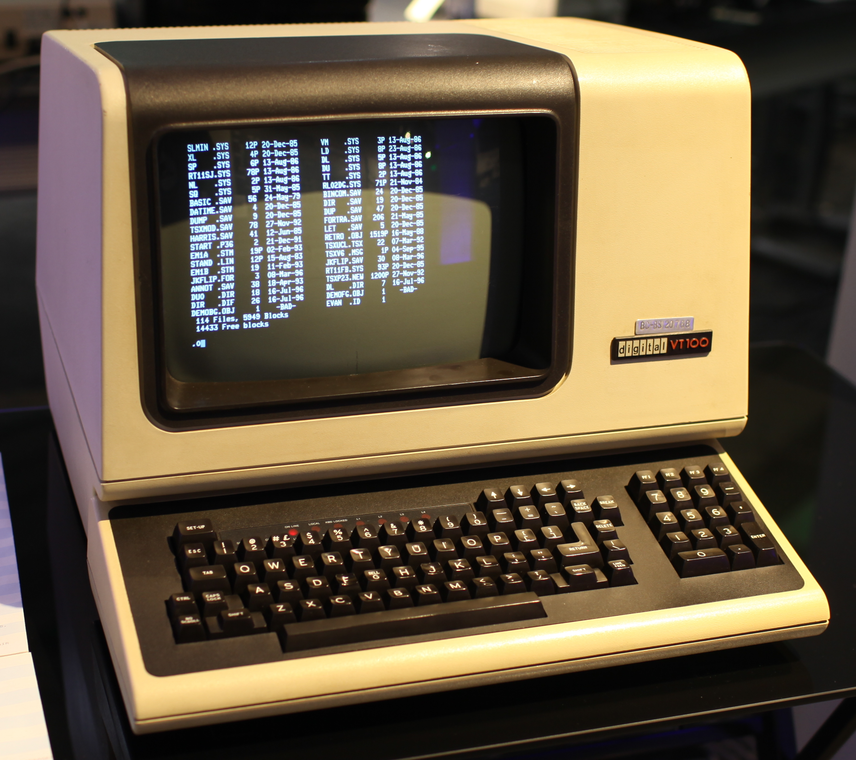 Simulating a CRT Monitor in CSS | Bob’s Blog