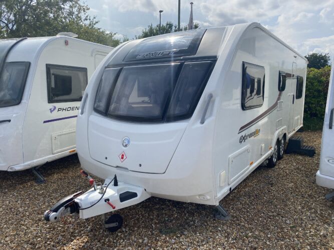 Swift Expression 646 (quattro Dd)
