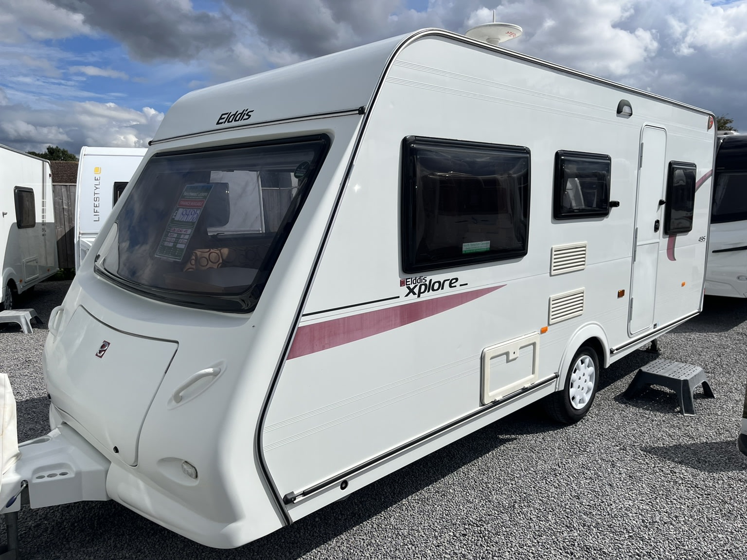 2010 Elddis Xplore White