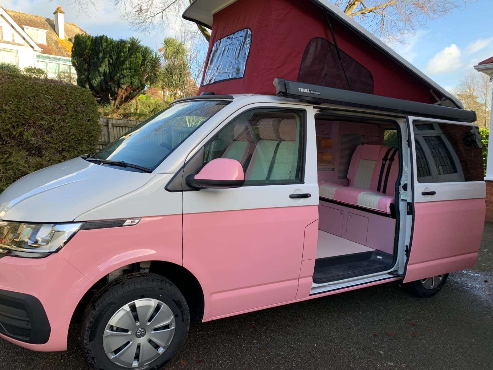 2021 Volkswagen Transporter T28 Pink