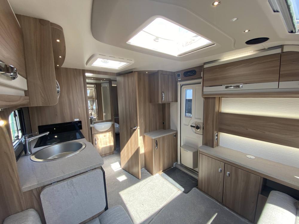 2022 Swift Challenger X 860