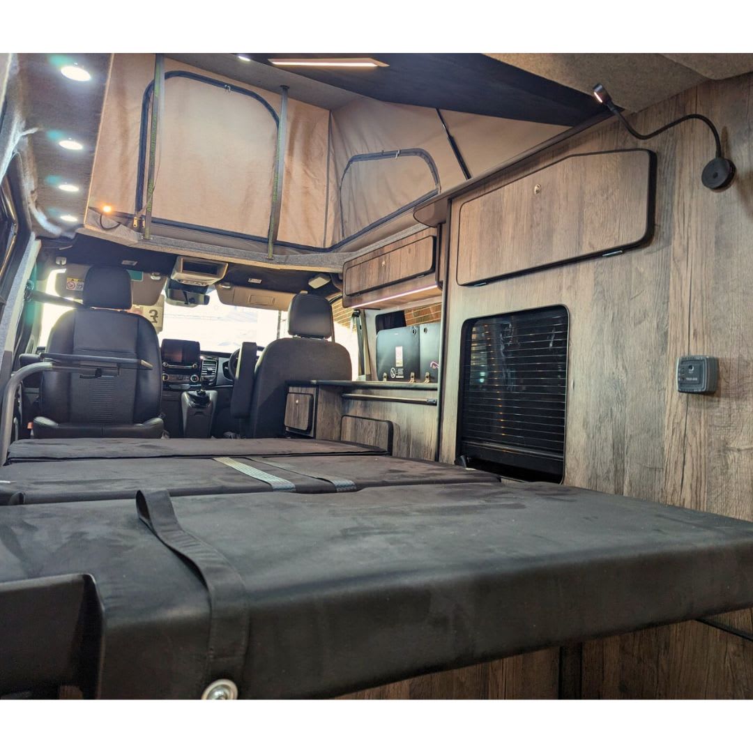 FORD TRANSIT CUSTOM ACTIVE (DIFFUSED SILVER)