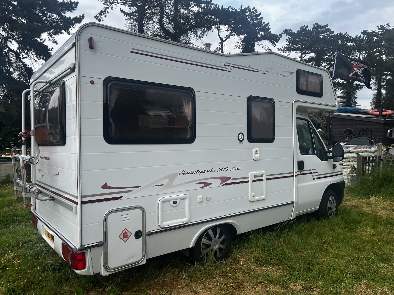 Compass Avantgarde 200 Lux