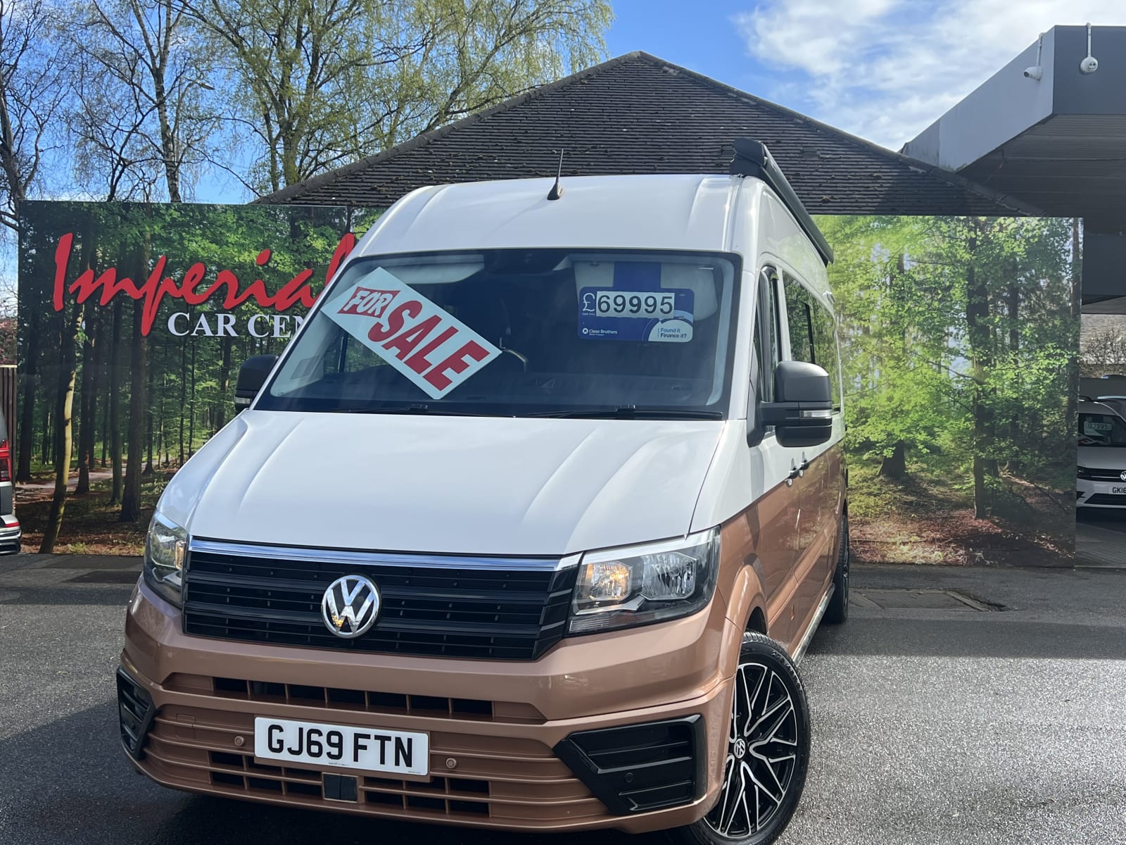 Volkswagen Crafter 4 Berth Fixed Bed
