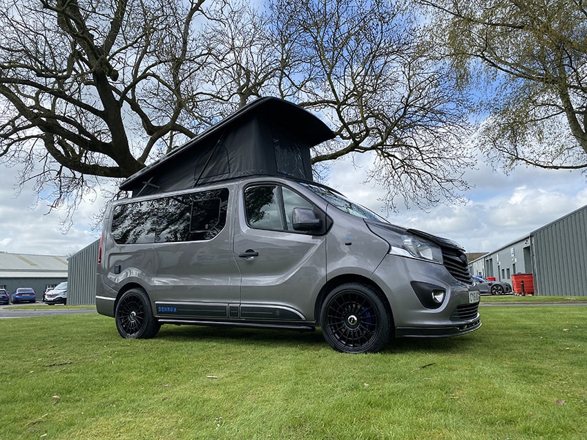Denson Campervan Conversion On This Vivaro 2015 Swb / Lb6...