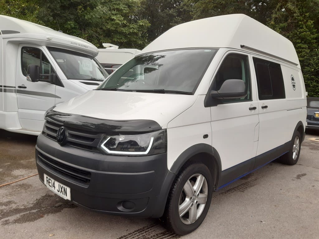 2014 Volkswagen Transporter White