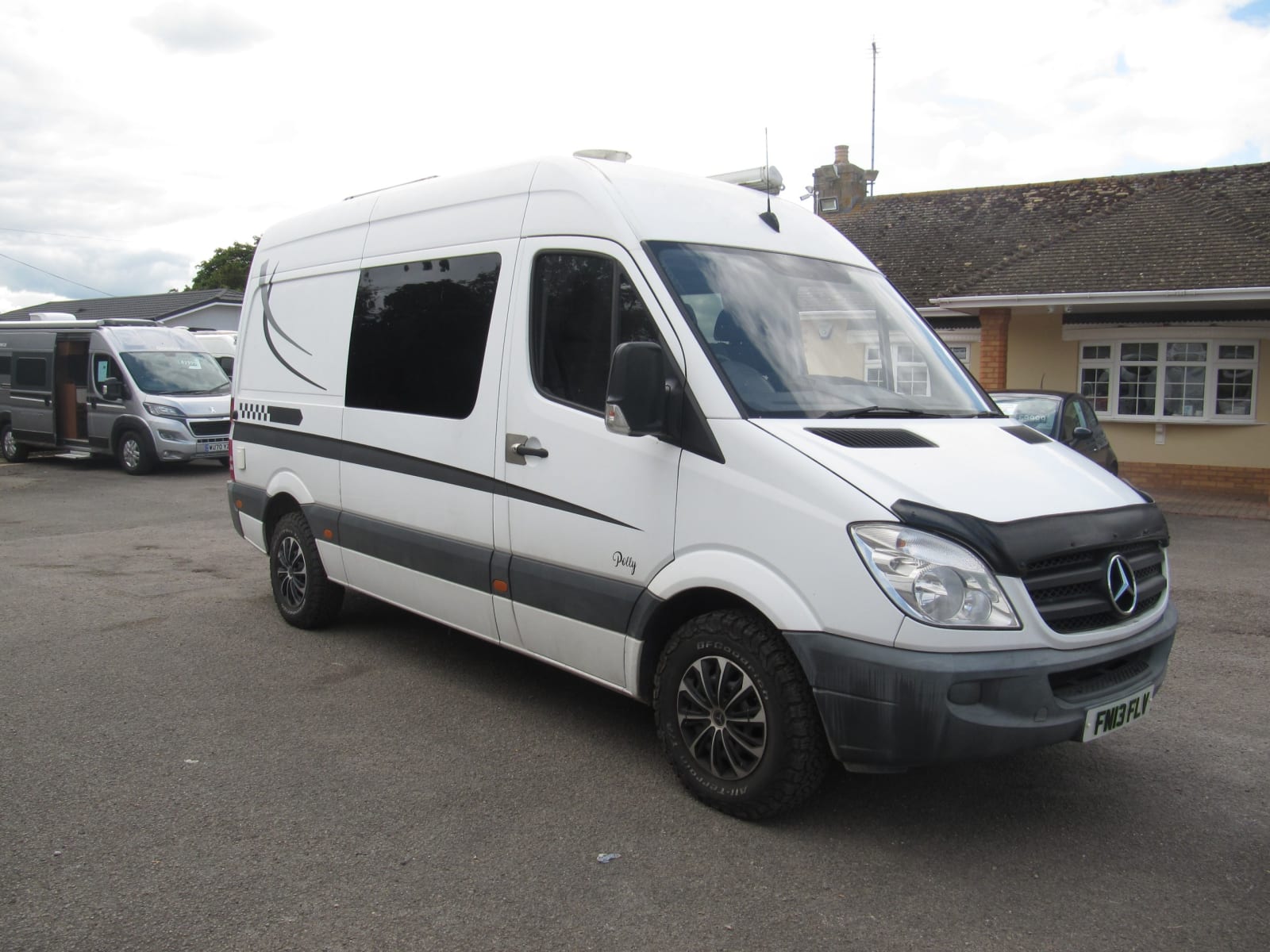 2013 Mercedes-Benz Sprinter White