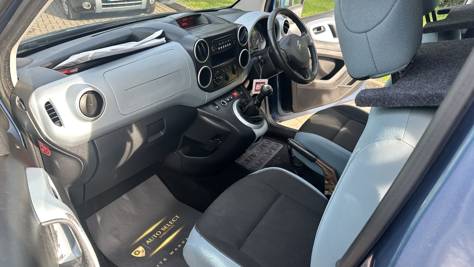 2015 Citroen Berlingo Boot Jump Conversion