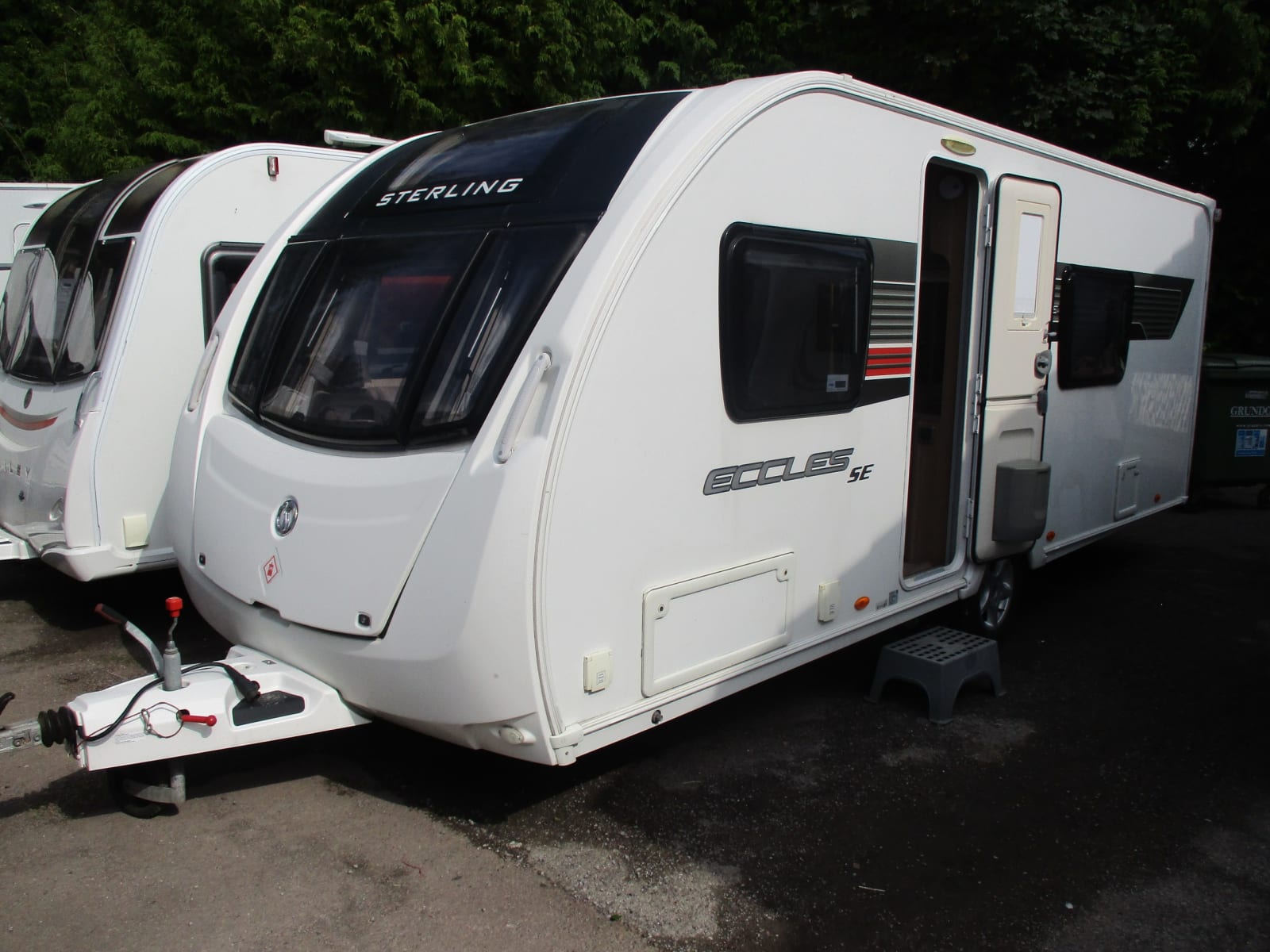 2013 Sterling Eccles Se White