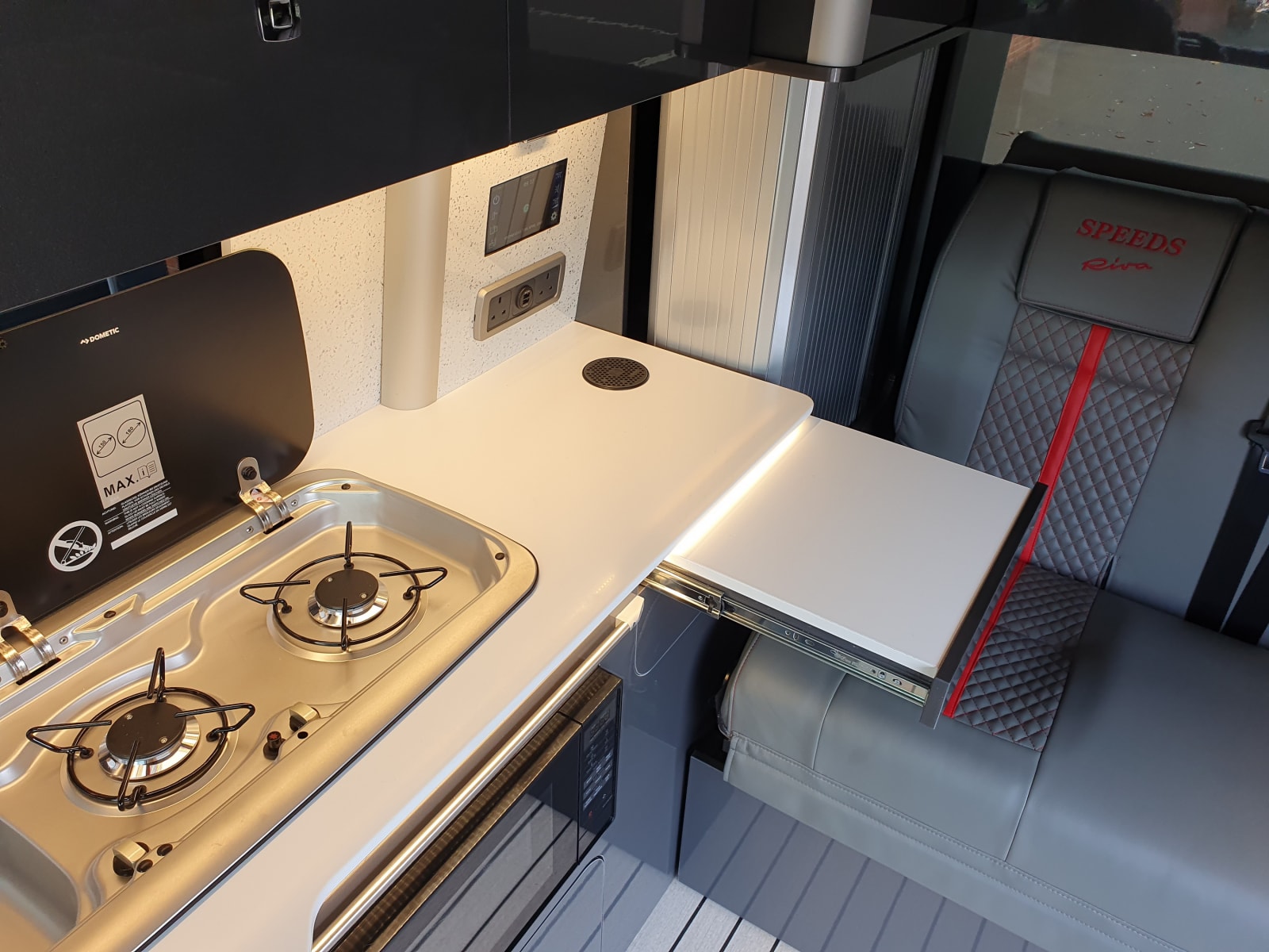 Ford Transit Custom Speeds Riva Edition Camper 130ps Auto...