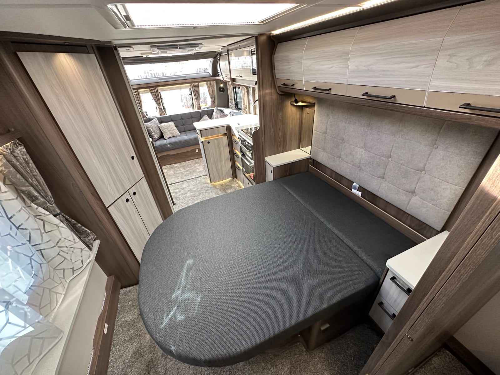 2024 Coachman Lusso White