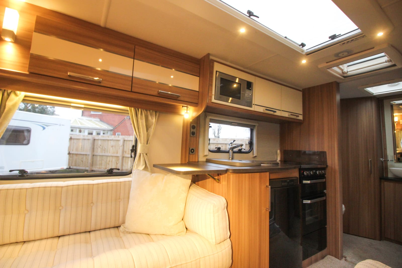 2017 Lunar Cosmos 462 2 Berth Only 1,185 Kg Mtplm