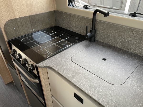 Auto-trail Excel 690l [auto]
