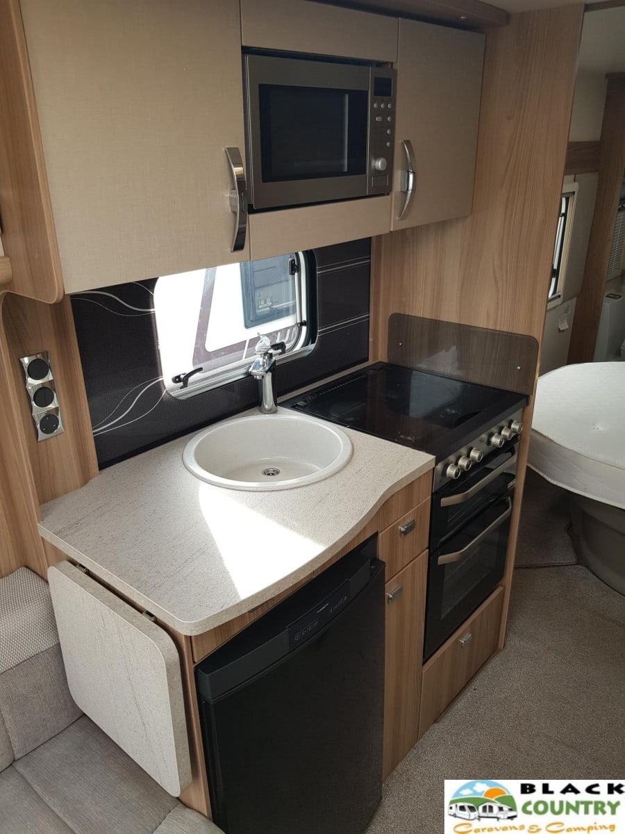 2017 Swift Challenger Hi-style 580
