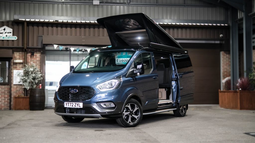 Ford Transit Custom Active Space+ Titanium Blue Campervan