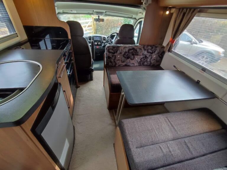2012 Auto-trail Apache 700 Se