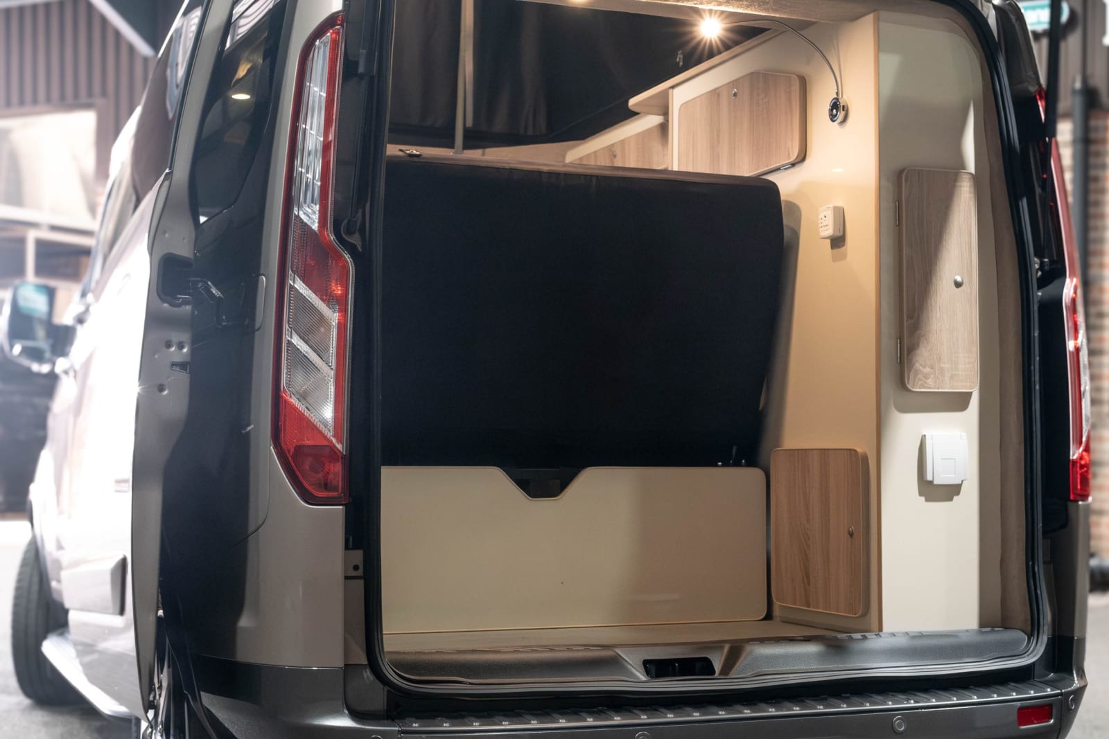 Ford Transit Custom Active 2022 Diffused Silver Brand New...