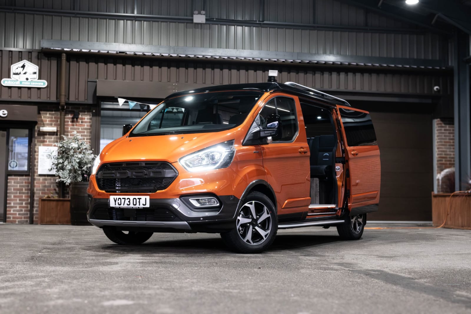 Ford Transit Custom Active 2023 Orange Glow Brand New Cam...