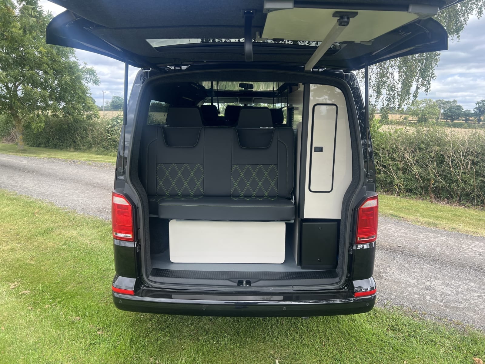 Vw Campervan 67 Plate Highline Tailgate 6 Speed Ref (mdz)