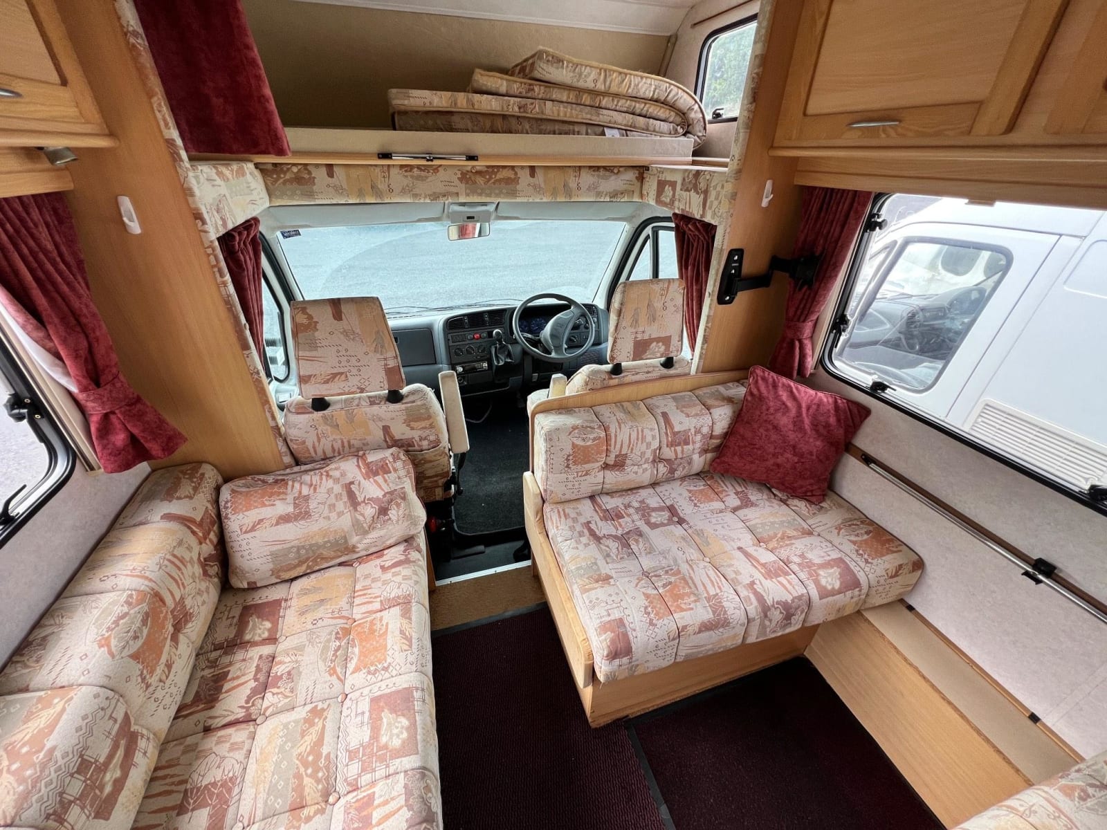 2002 Compass Avantgarde 300