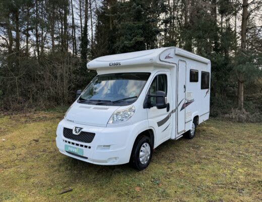 Reserved Used Elddis Autoquest 120