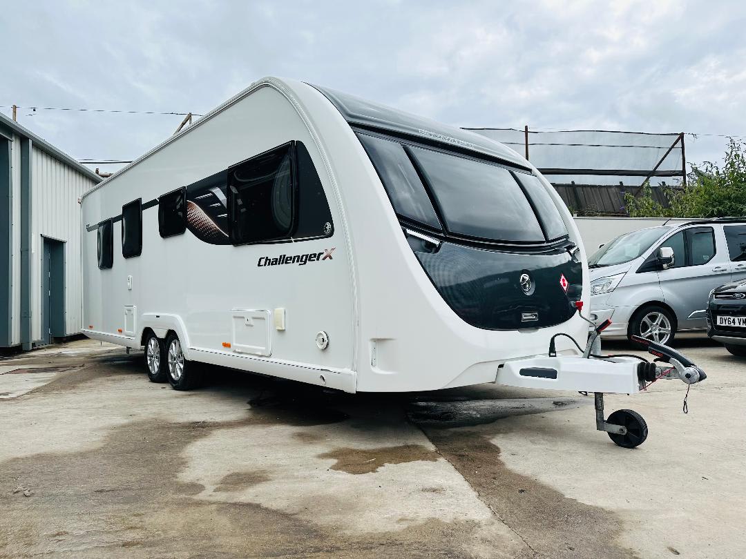 Swift Challenger 850 X Twin Axle End Bedroom Touring Cara...
